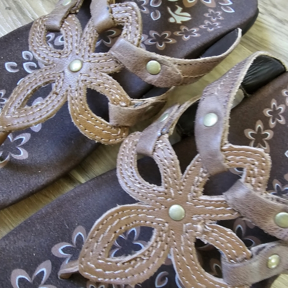 cushe | Shoes | Cushe Shasta Womens Leather Sandal Slip On Brown Size 7 ...